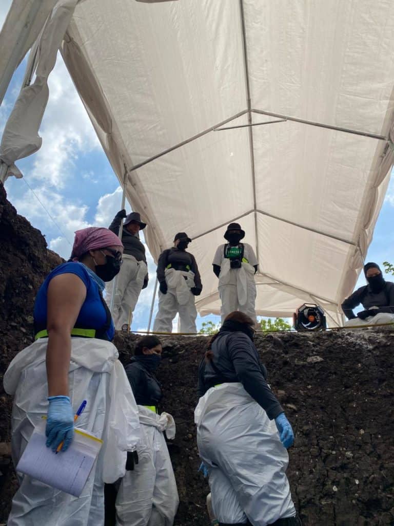 CONTINÚA LA RECUPERACIÓN HUMANITARIA EN FOSA COMÚN DEL PANTEÓN “21 DE ...